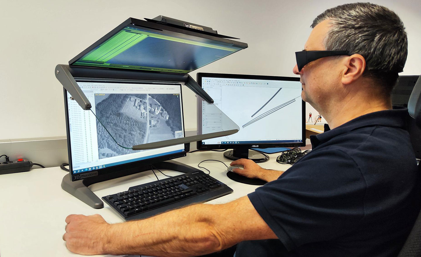 3D monitors digitalise the forest - Schneider Digital